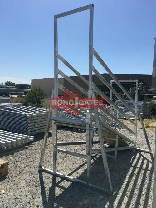 CATTLE YARD RAMP – Rono Gates